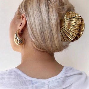 Seashell Hair Claw Clip Ocean Shell Hair Clip - Etsy