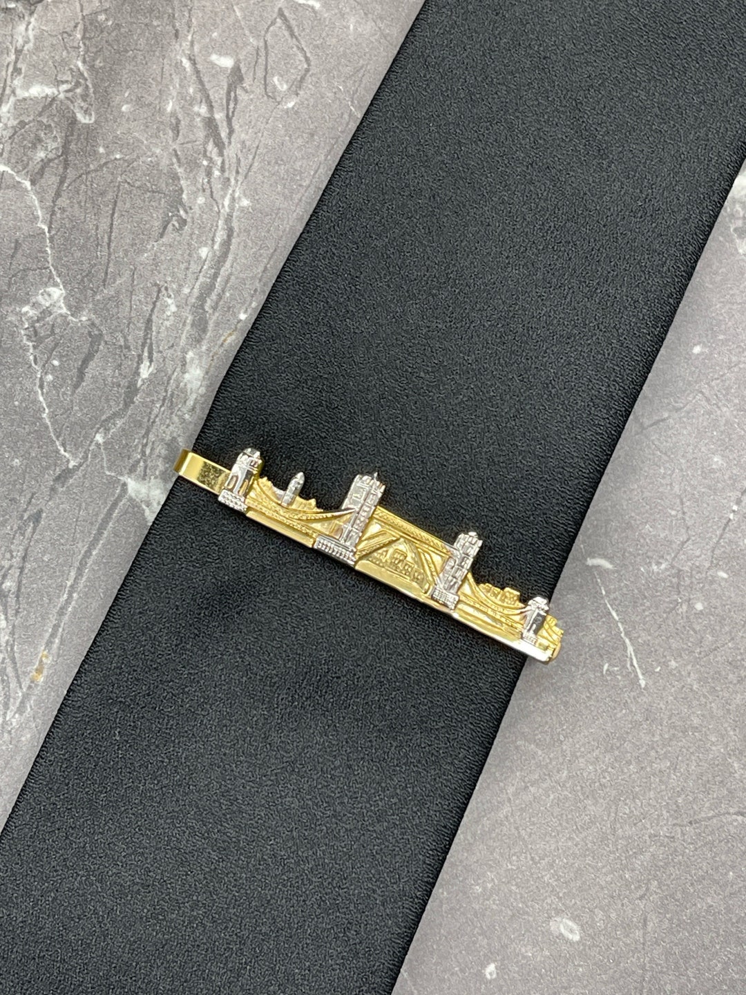 Vintage London Bridge Themed Tie Pin Bar Clip - Classic Men's Accessory ...