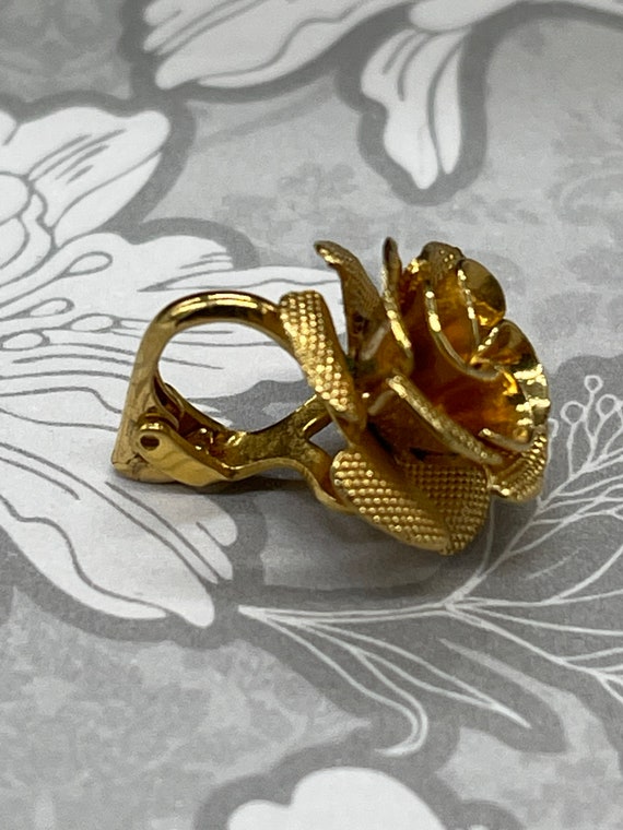 Vintage Enchanted Rose Floral Shaped Clip-On Earrings… - Gem