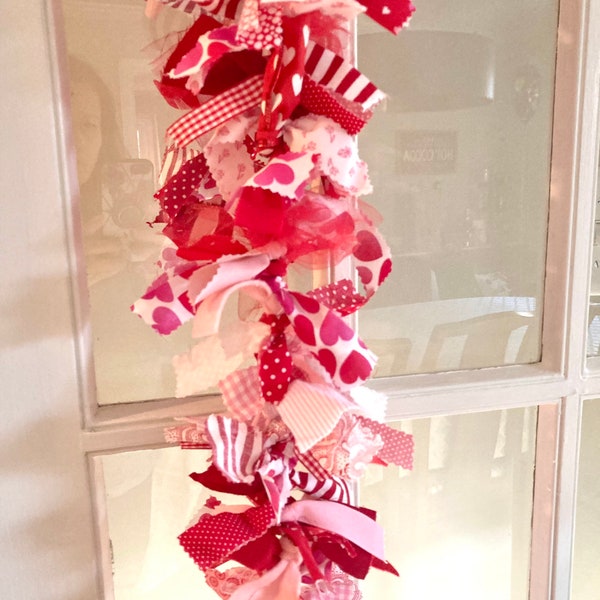 Valentine Garland - Etsy