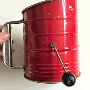 1950s Red Enamel Bromwell's Measuring Sifter, 3 Cups, Vintage Kitchen ...
