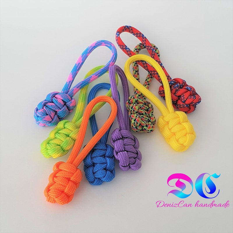Paracord zipper pull keychain - Etsy.de