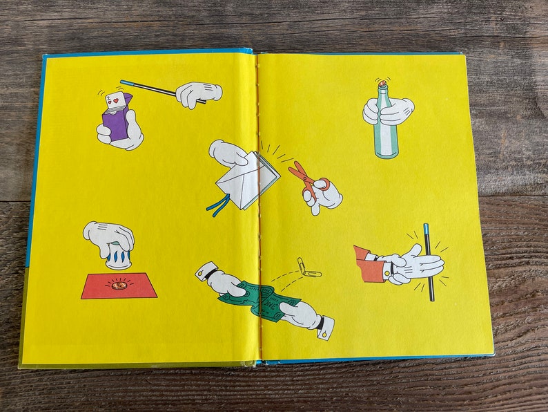 The Mickey Mouse Magic Book // Disney's Wonderful World of - Etsy