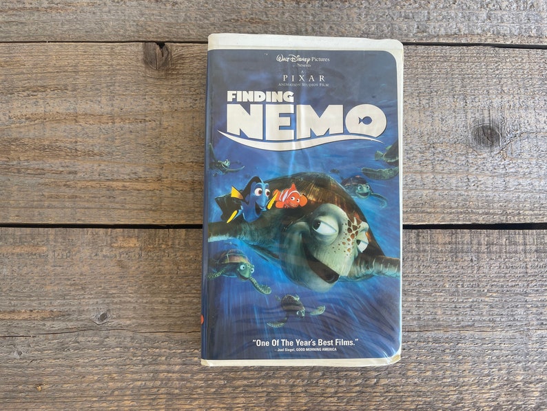 Finding Nemo VHS Movie // Walt Disney, Pixar // 2001 // Albert Brooks ...