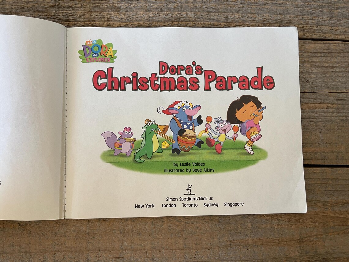 Dora's Christmas Parade // Dora the Explorer Vintage Book // 2003 First ...