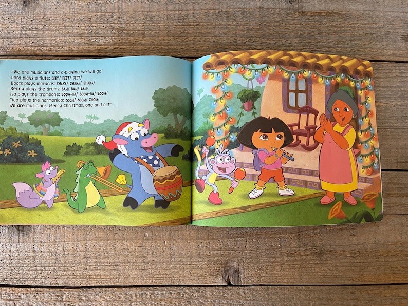 Dora's Christmas Parade // Dora the Explorer Vintage Book // 2003 First ...
