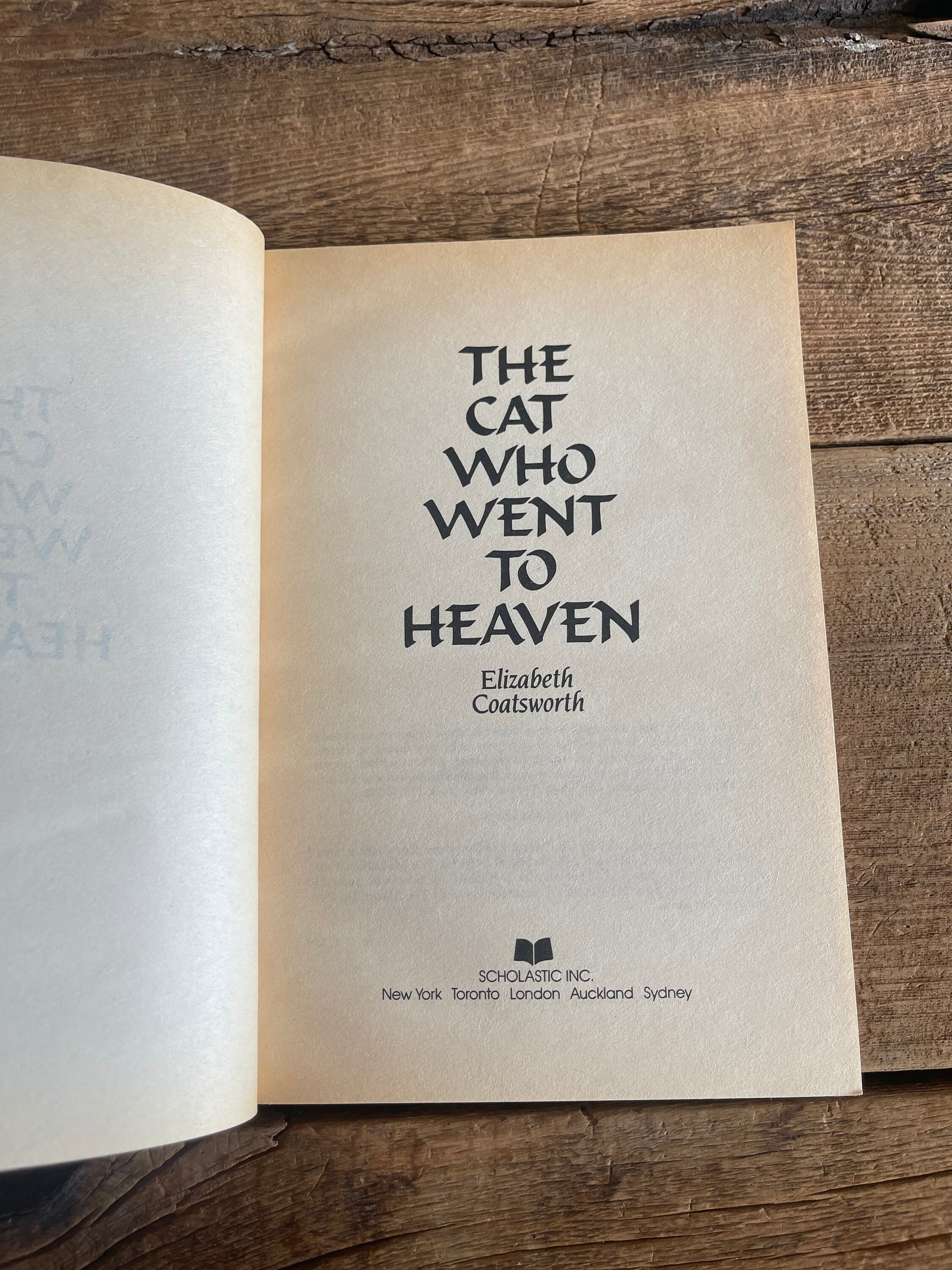 The Cat Who Went to Heaven // Elizabeth Coatsworth // 1987 - Etsy