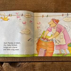 Mrs. Mcnosh Hangs up Her Wash // Sarah Weeks // Vintage Book & Cassette ...