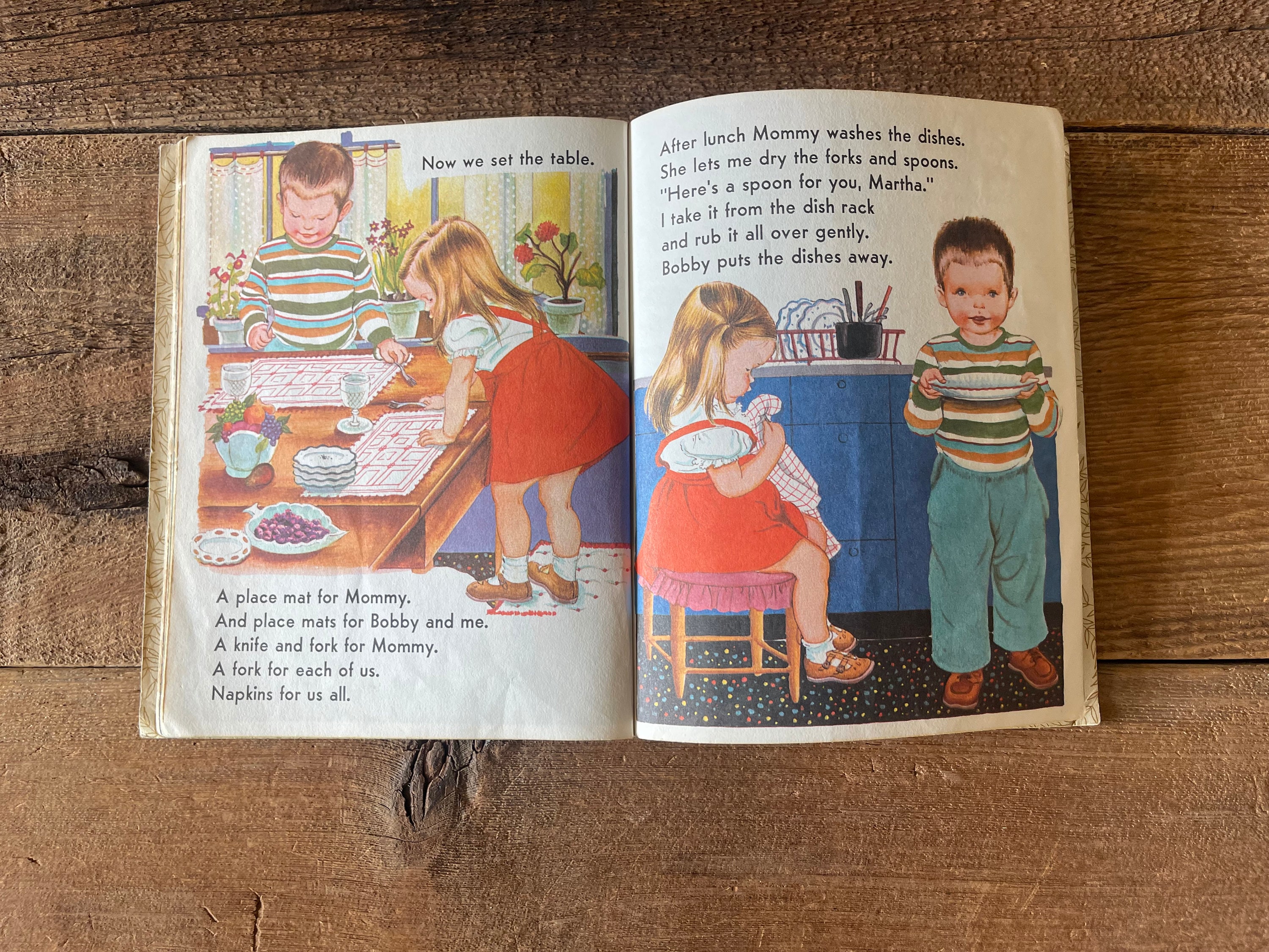 We Help Mommy // 1974 A Little Golden Book // Jean Cushman, Eloise ...