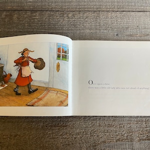 The Little Old Lady Who Was Not Afraid of Anything // Linda Williams ...