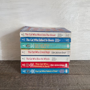The Cat Who....books // Lilian Jackson Braun // You Choose - Etsy