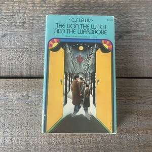 C.S. Lewis // the Lion the Witch and the Wardrobe // Book 2 in the ...