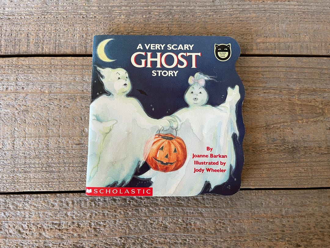A Very Scary Ghost Story // Glow in the Dark // Joanne Barkan ...