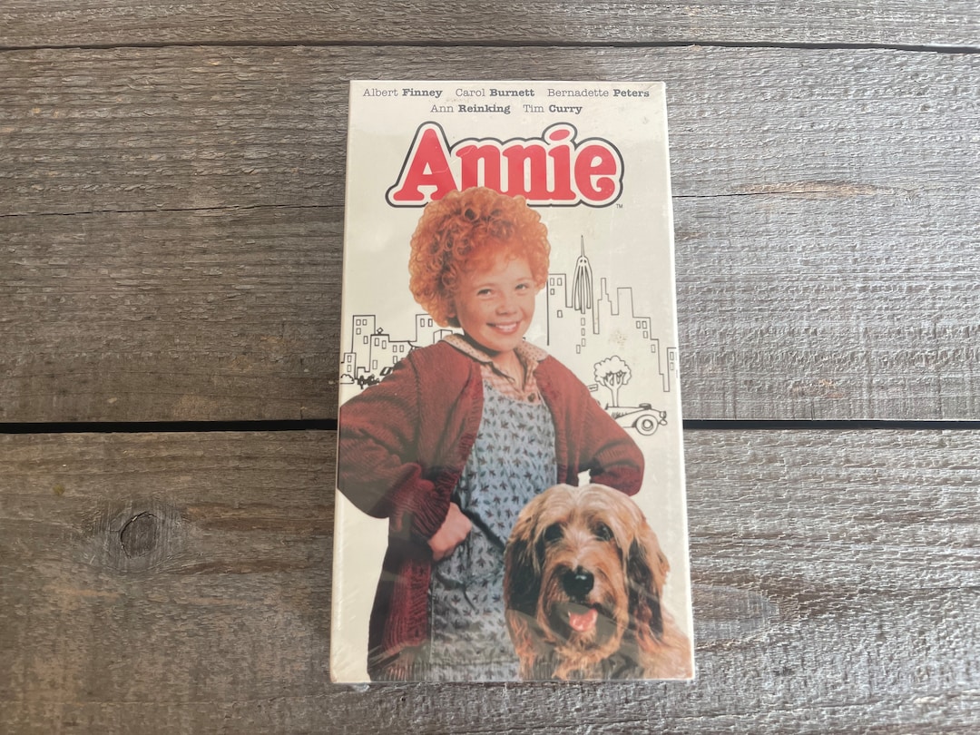ANNIE VHS Movie SEALED // 1982 Version, 1994 Copy // Carol Burnett ...