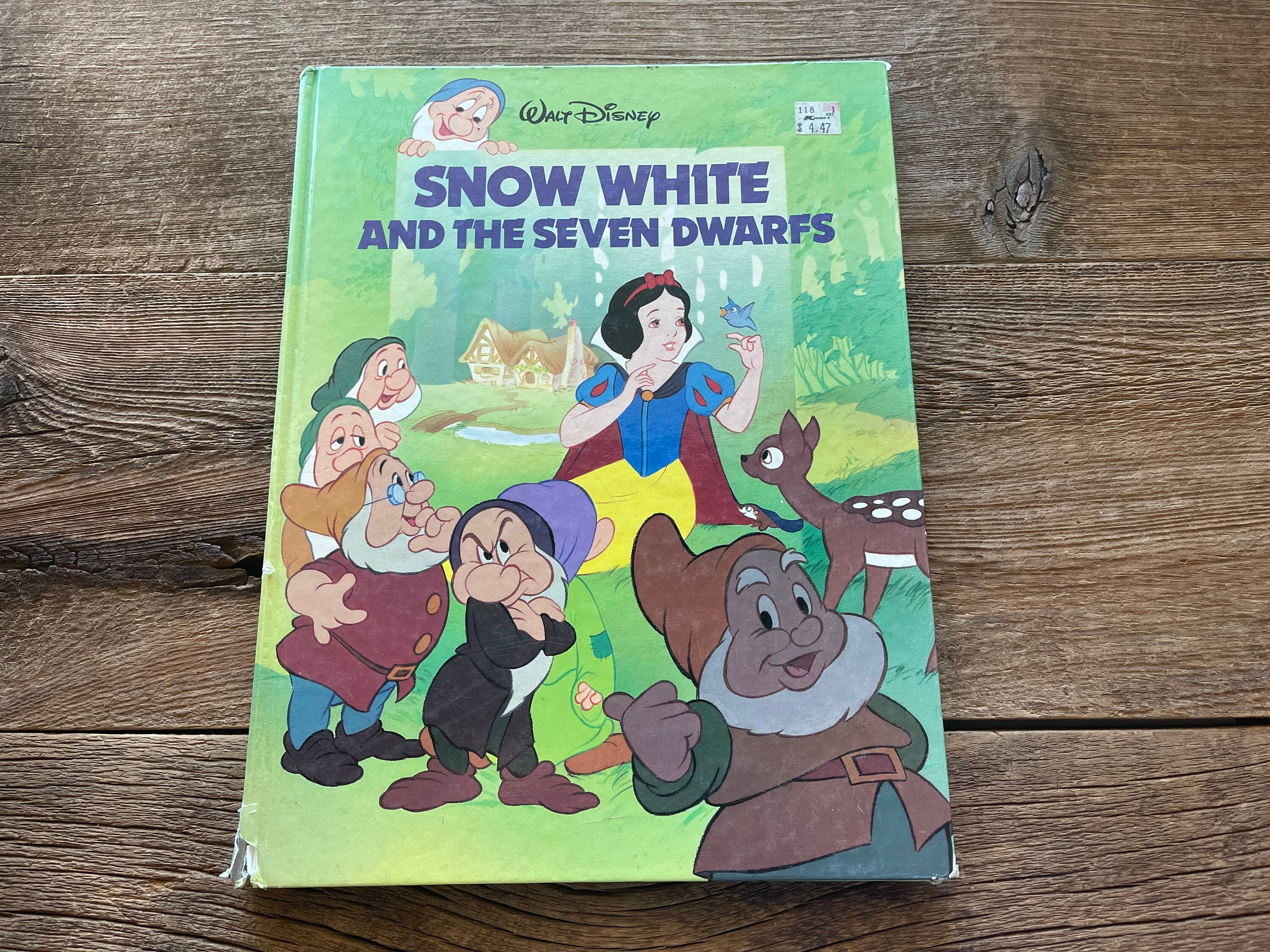 Walt Disneys Snow White And The Seven Dwarfs Large Oversized Book