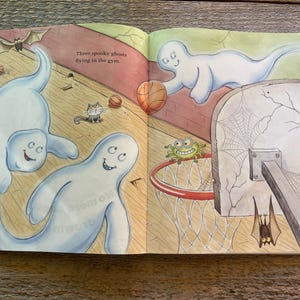 Five Spooky Ghosts Playing Tricks at School // Steve Metzger // 2005 ...