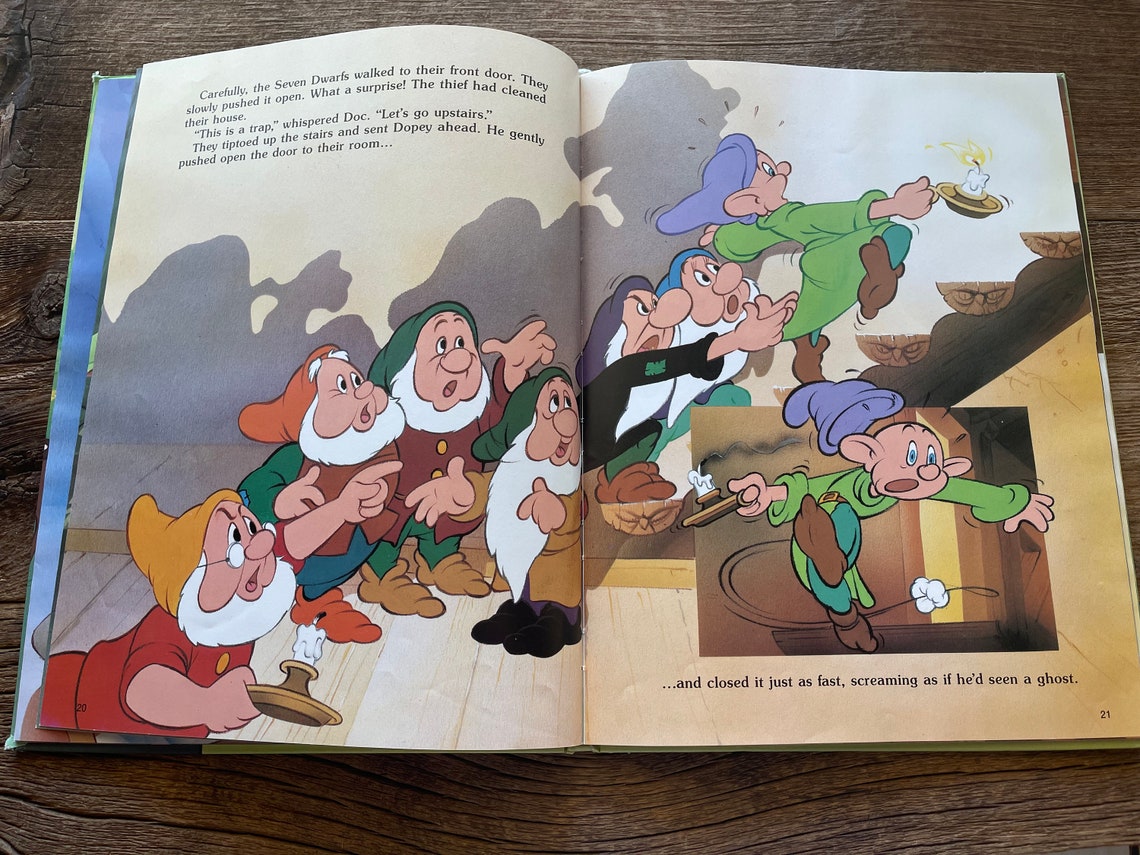 Walt Disney's Snow White and the Seven Dwarfs // Large Oversized Book ...