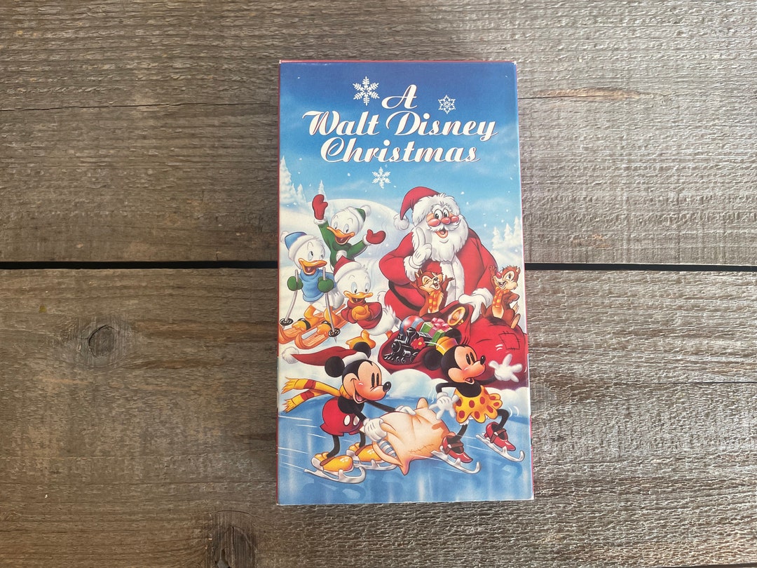 A Walt Disney Christmas // Vintage VHS Movie // Mickey Mouse, Minnie ...