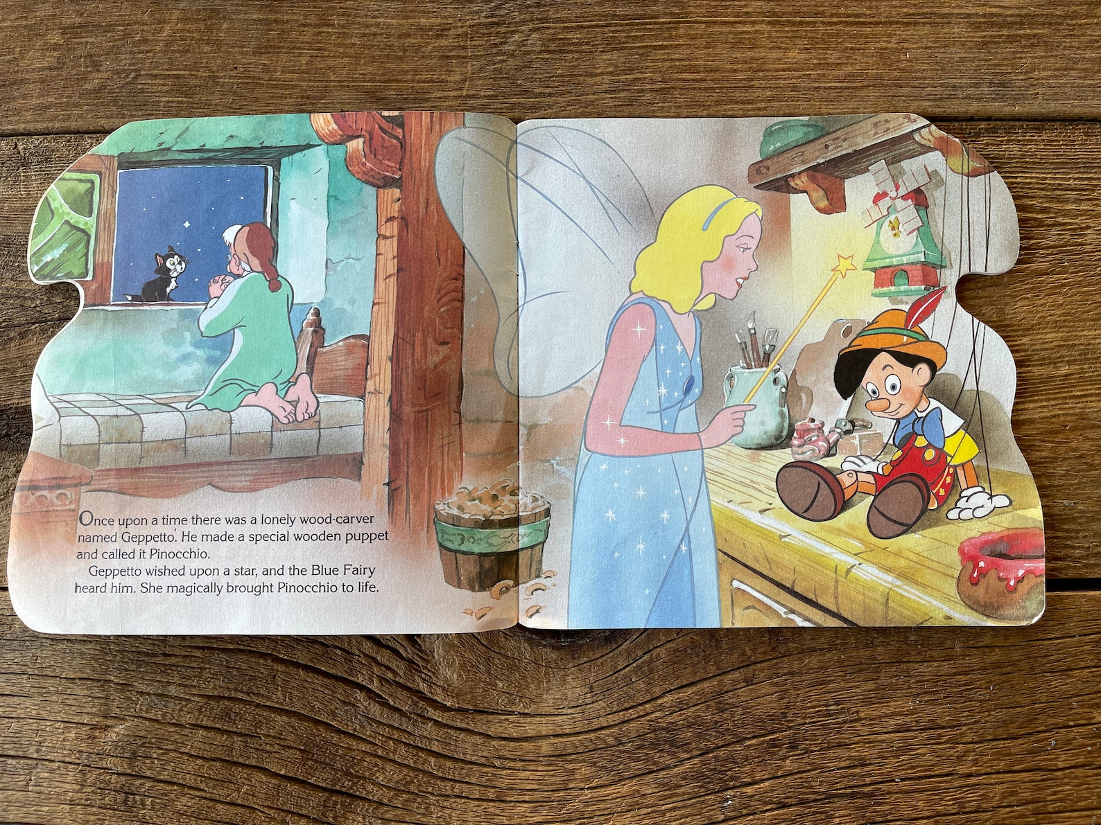 Walt Disney's Pinocchio // A Golden Super Shape Book // 1988 - Etsy