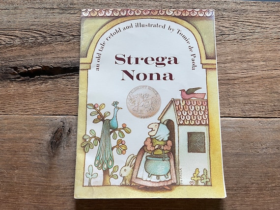 Copertina Del Libro Strega Nona