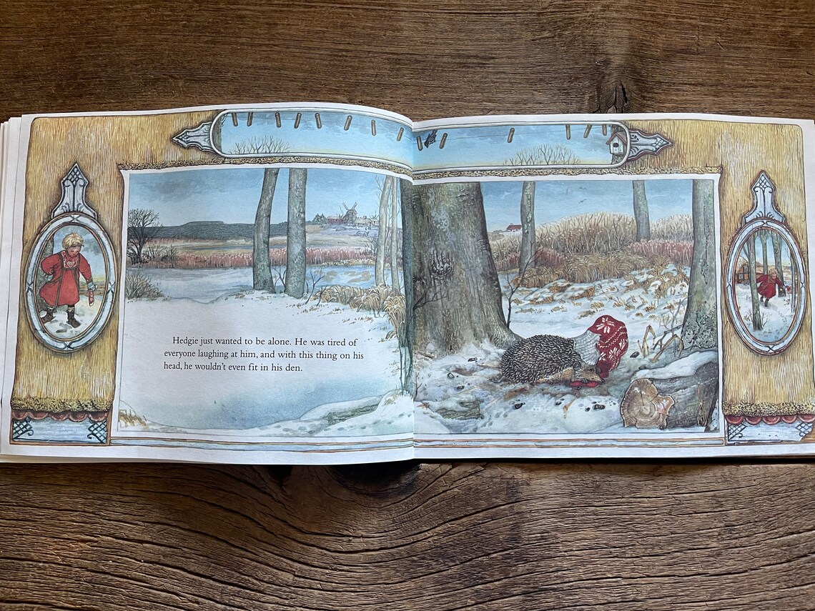 The Hat or the Mitten // Jan Brett // Vintage Book & Cassette Tape Set ...