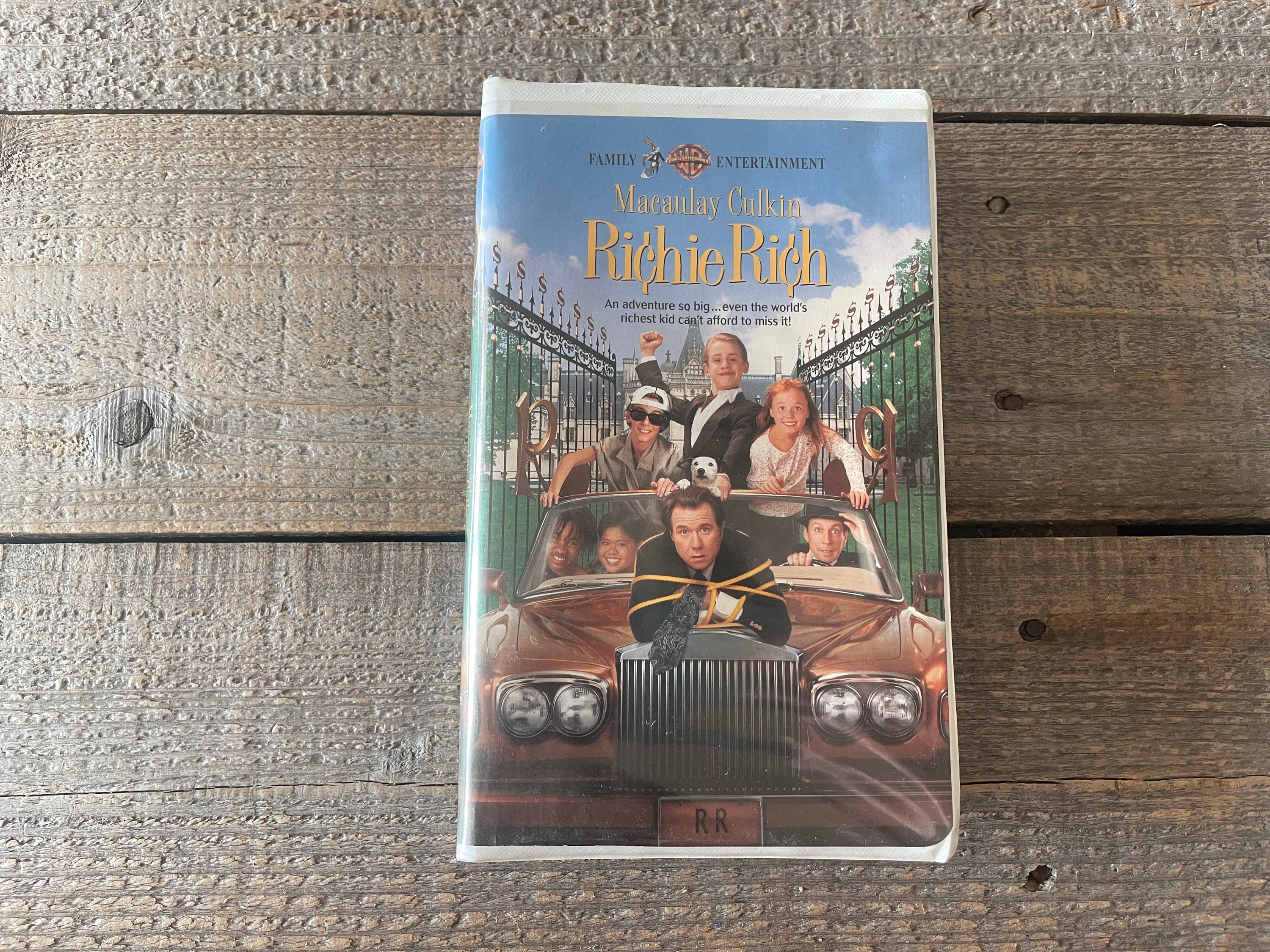 Richie Rich VHS Clamshell // Macaulay Culkin, Edward Herrmann, John ...