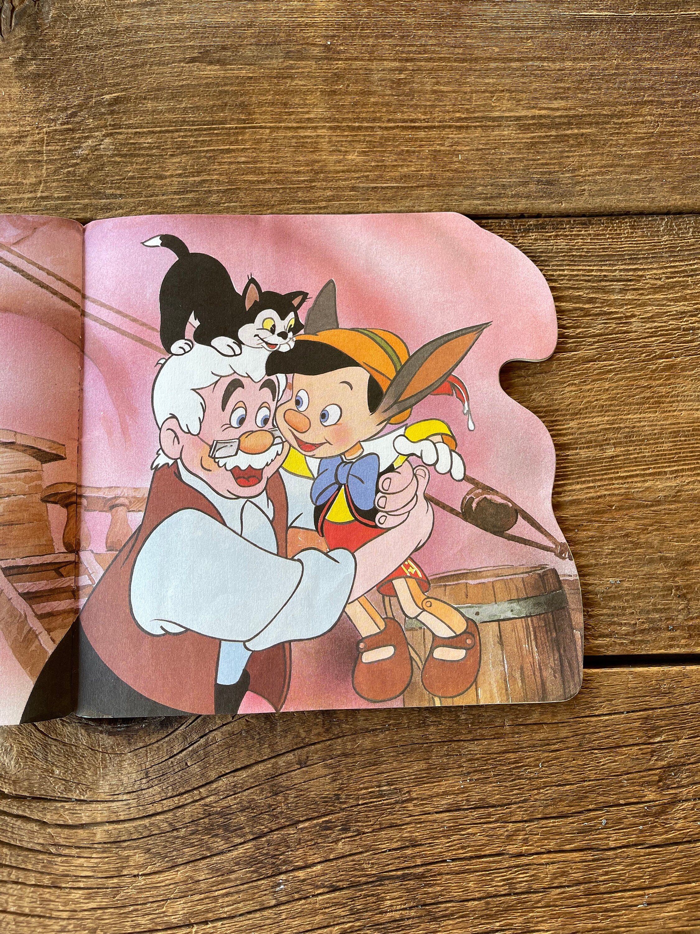 Walt Disney's Pinocchio // A Golden Super Shape Book // 1988 - Etsy