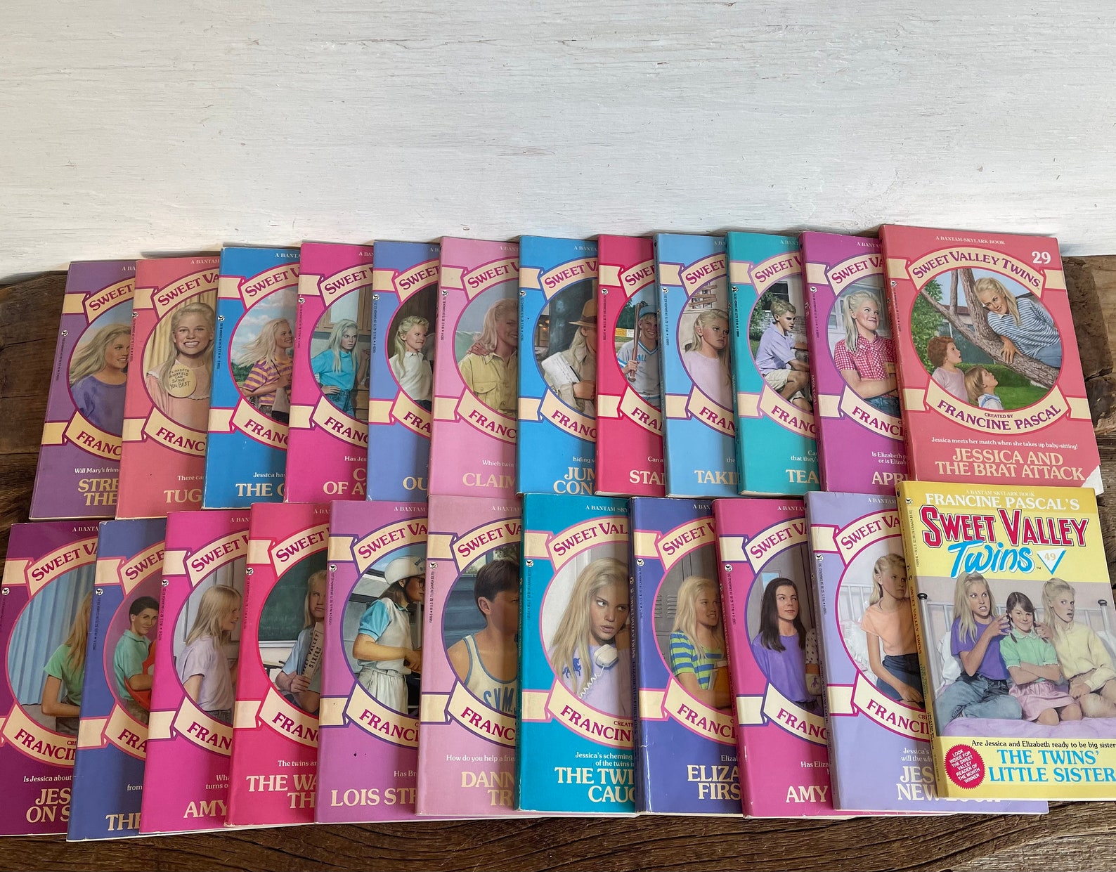 Vintage Sweet Valley Twins Books // Choose One // 1980's - Etsy