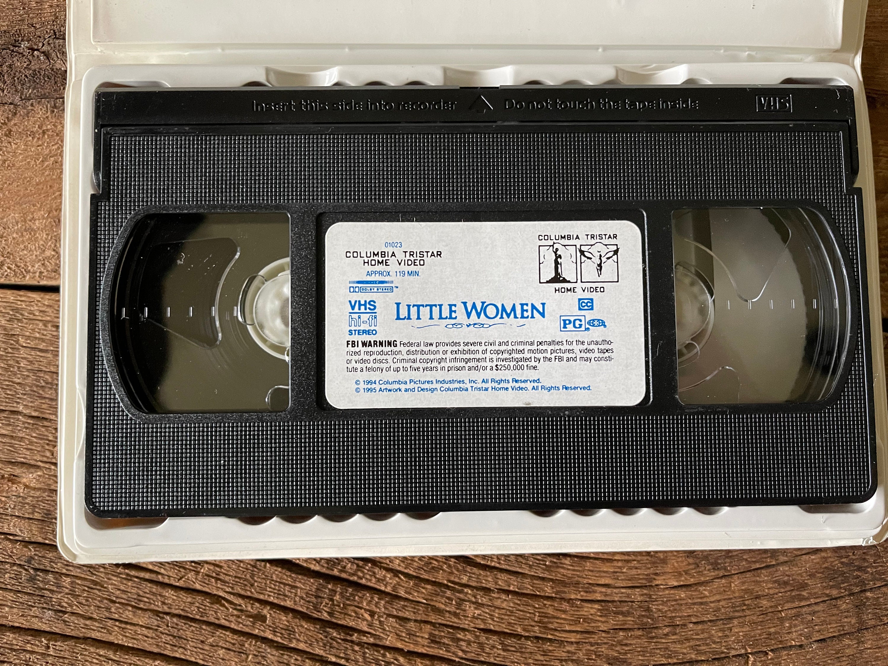 Mujercitas // Película VHS vintage de 1995 en Clamshell Case // Winona ...