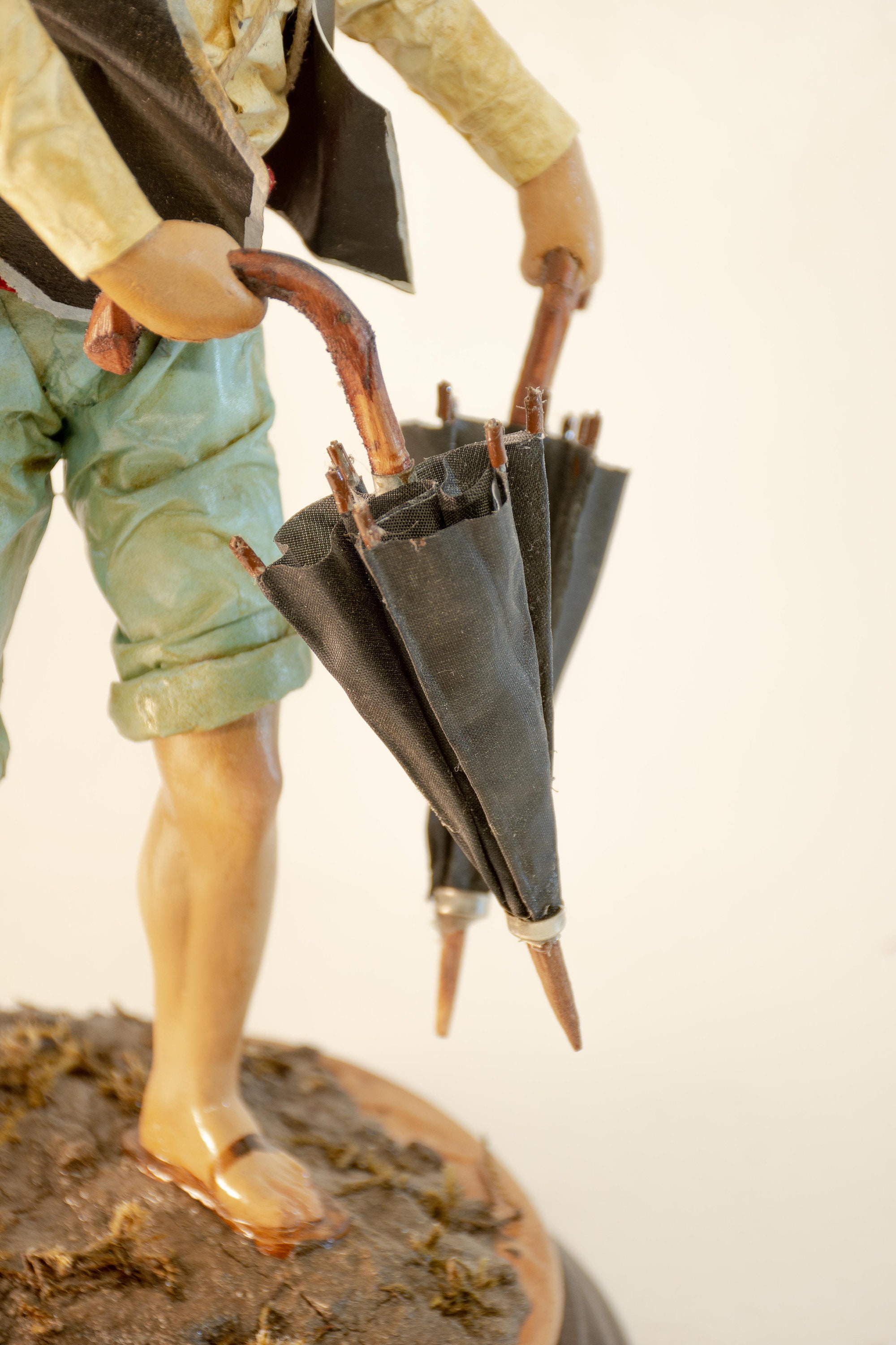 Umbrella Statue - Etsy