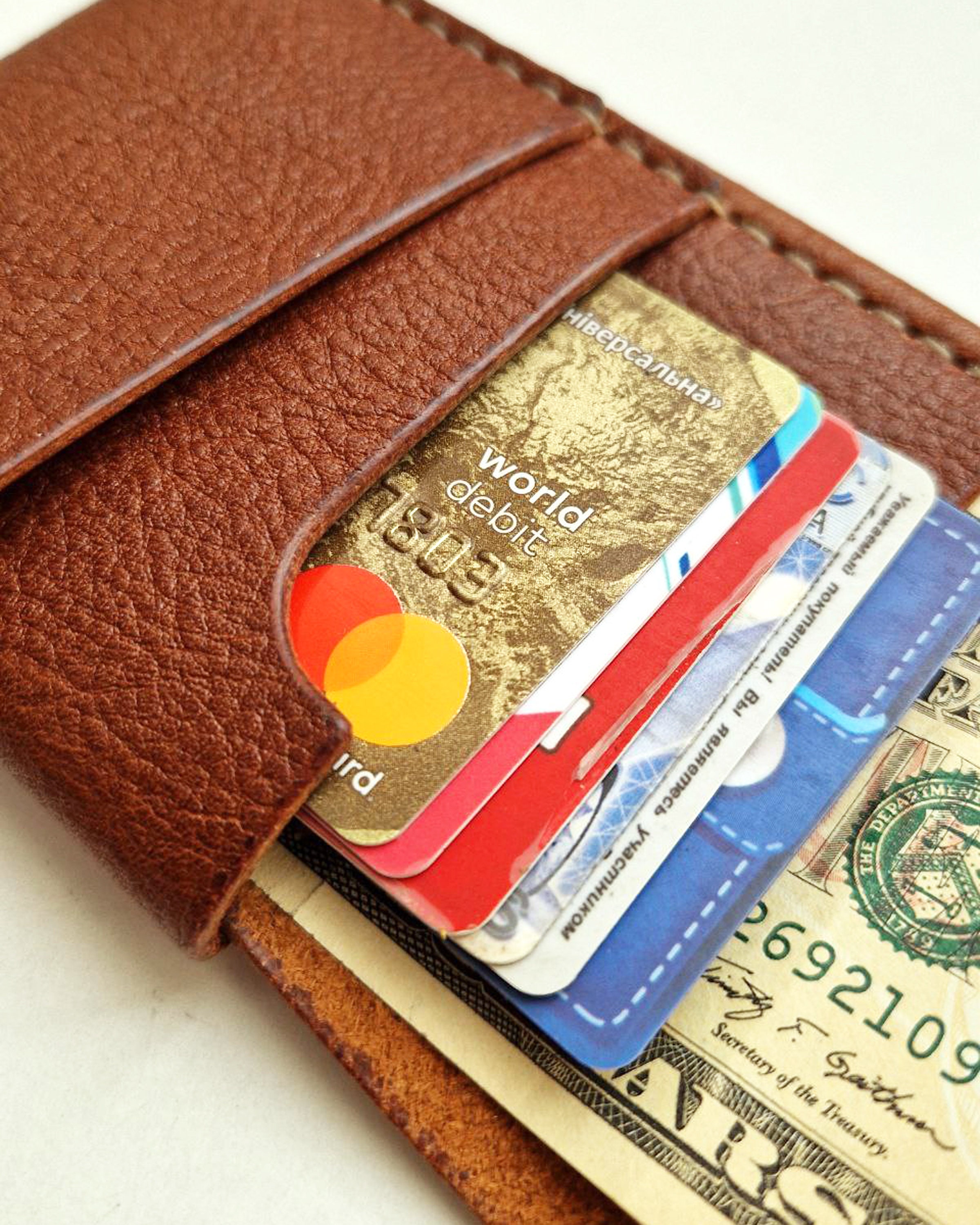 Minimalist Wallet. Refined and Unconventional. Suitable for Front ...