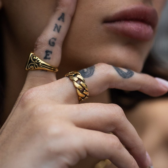 Chain Link Ring Tattoos