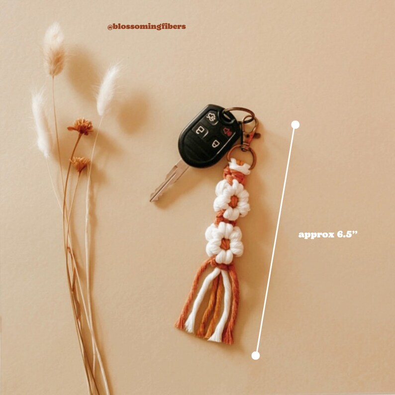 Daisy Keychain Boho Macrame Keychain Flower Keychain - Etsy