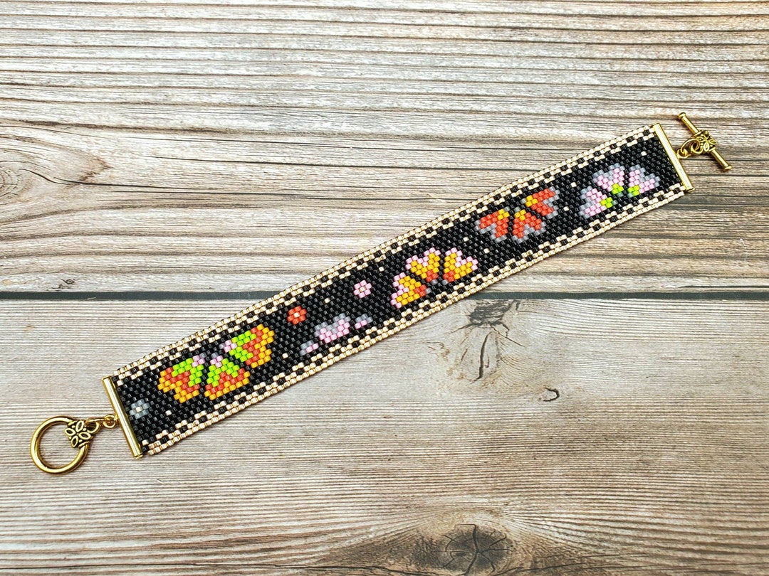 Black and Gold Floral Beaded Peyote Bracelet, Gold Colored Toggle Clasp ...