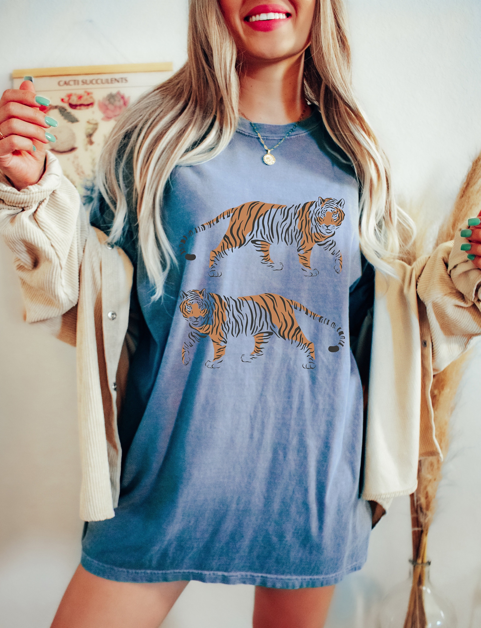 Tiger T-shirt Tiger Graphic Tee Tiger Tee Boho Shirt - Etsy