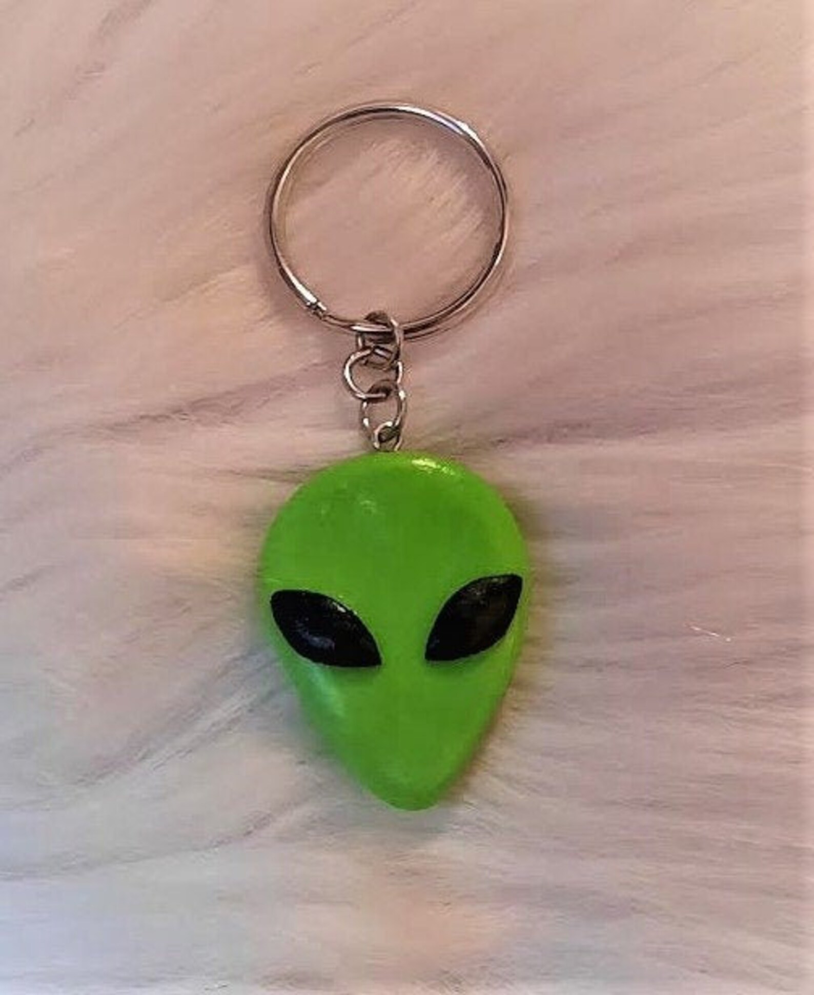 Alien Keychain - Etsy