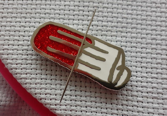 Bloody Glitter Tampon Needle Minder | Etsy