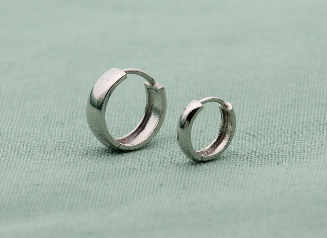 Clearout * Sterling Silver Hoop Earring / Secure Hinge Closure / 925 ...