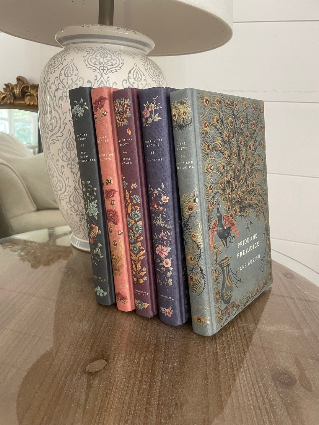 The Cranford Collection 5 Books Pride and Prejudice, Wuthering Heights ...