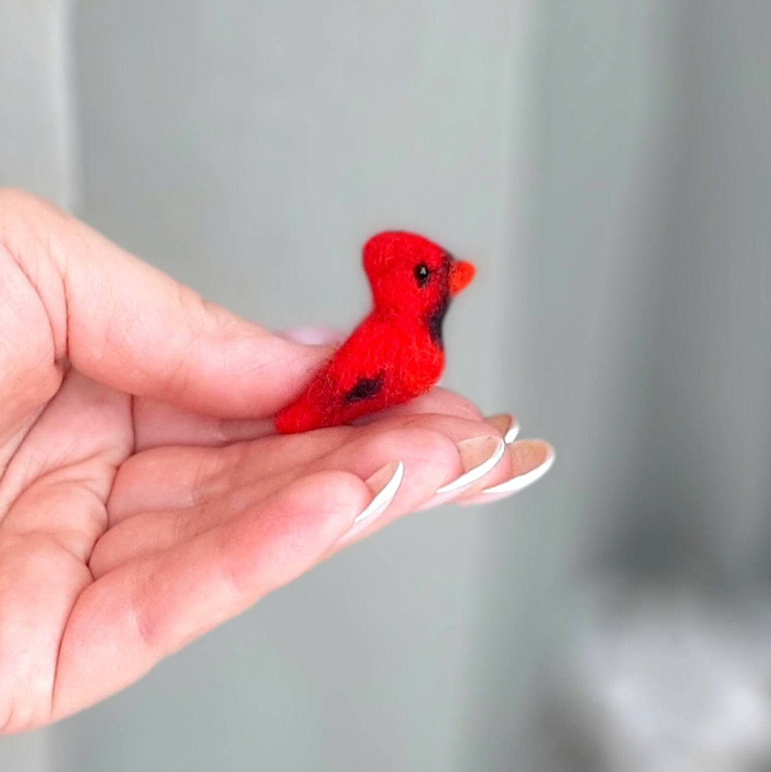 Tiny RED CARDINAL BIRDS Ornament Dollhouse Miniatures Needle Felted ...