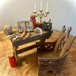 Gothic Castle Book Nook - All Interiors & Lighting Included - Etsy