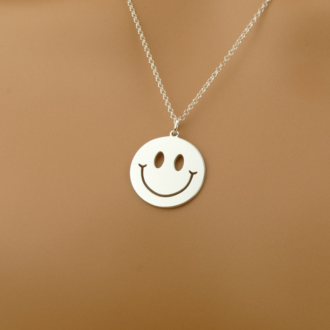 High Quality Smiley Face Necklace • Gift • Sterling Silver Smiley Face ...