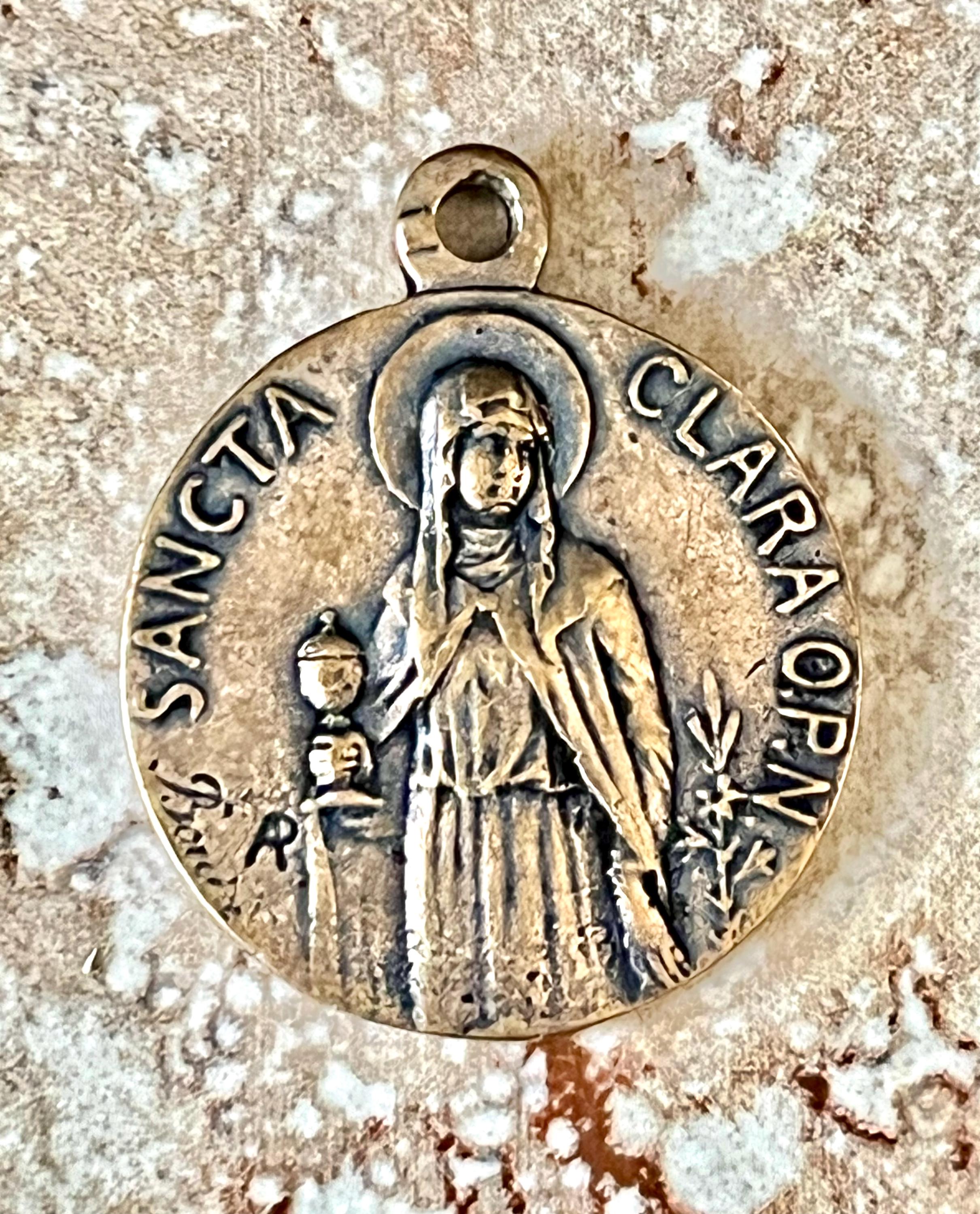 St Clare of Assisi Medal Pendant ~ Hand Cast ~ Poor Clares - Etsy