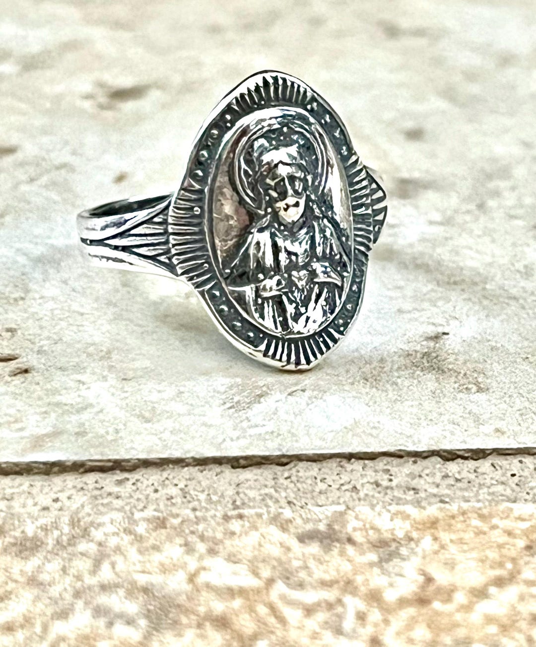 Sacred Heart of Jesus Ring ~ Hand Cast ~ Size 7 ~ Sacred Heart Ring ...