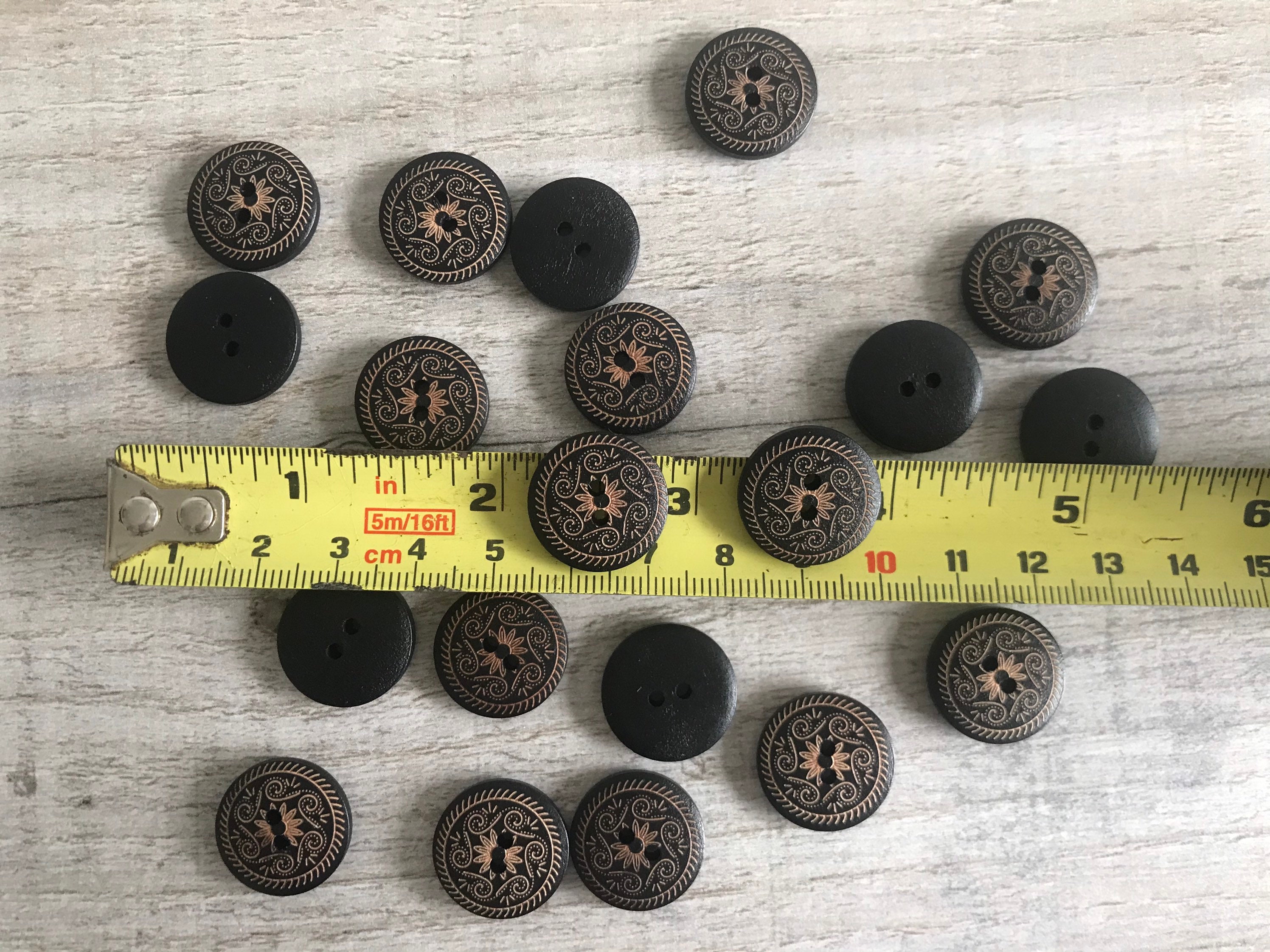10 Carved / Engraved Buttons 18mm Wooden Patterned Floral - Etsy