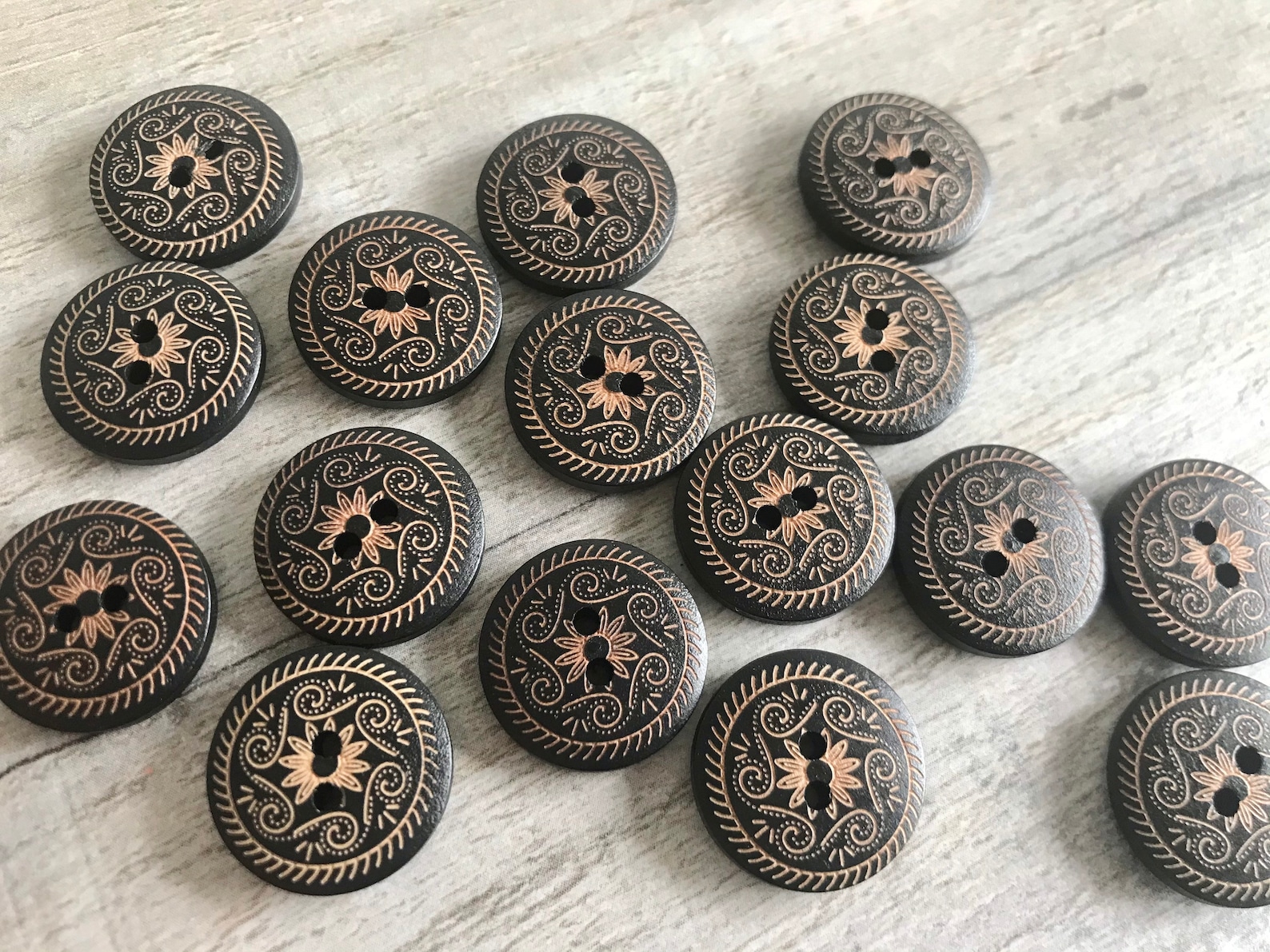 10 Carved / Engraved Buttons 18mm Wooden Patterned Floral - Etsy