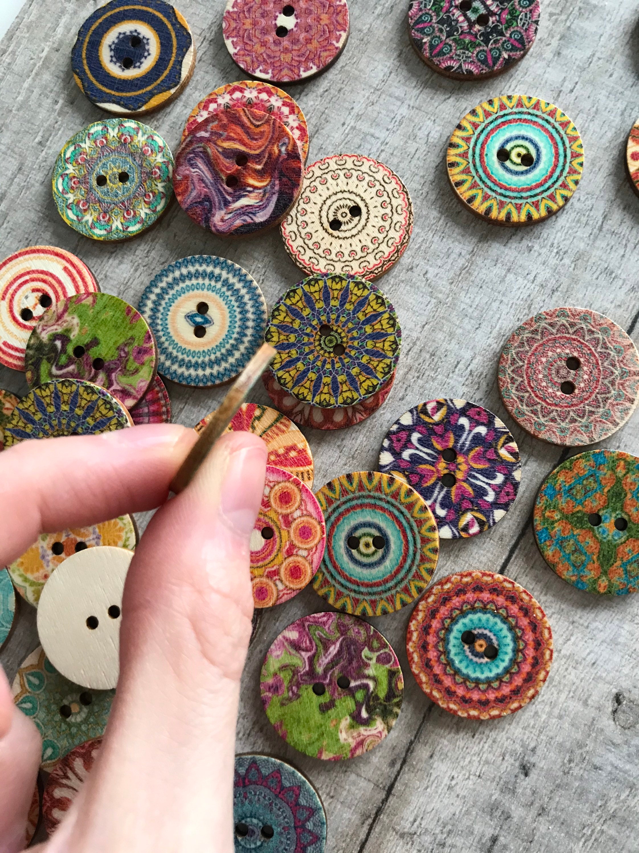 Crazy Wooden Boho, Psychedelic Buttons, 2.5cm Sustainable, WACKY ...