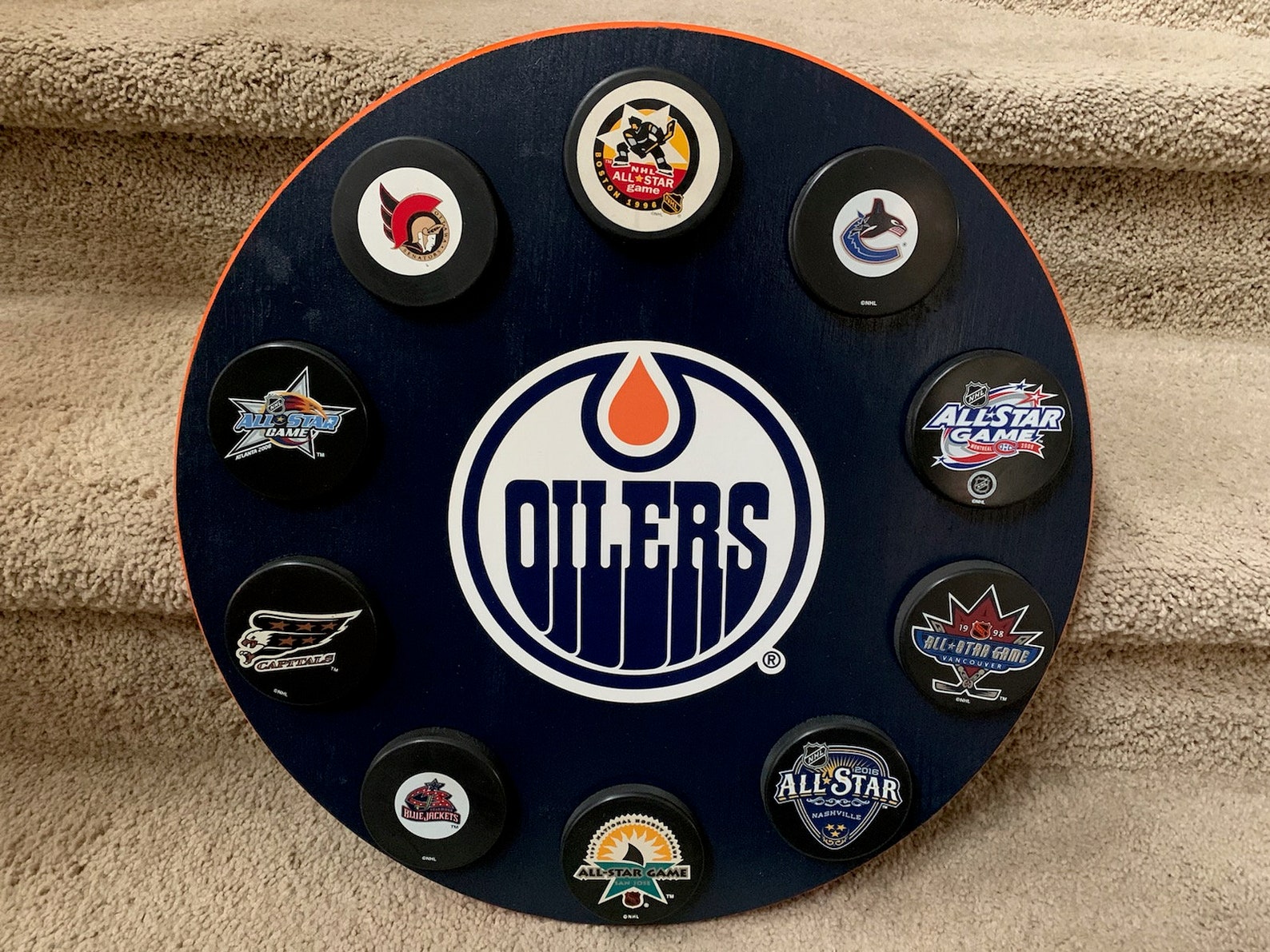 Edmonton Oilers 10 Hockey Puck Wall hanging Display | Etsy