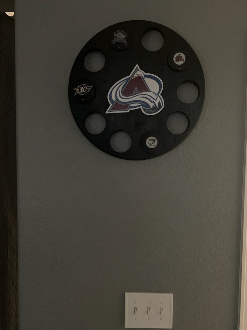 10 Hockey Puck pick Your Team Wall Hanging Display - Etsy