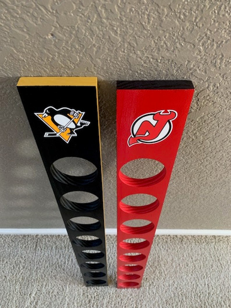 2-pack 8 Hockey Puck pick YOUR Team/colors VERTICAL Wall - Etsy